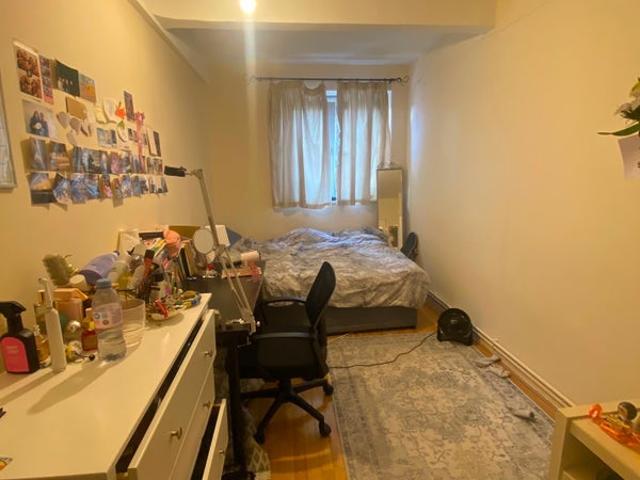Room at Lever Street, Greater London