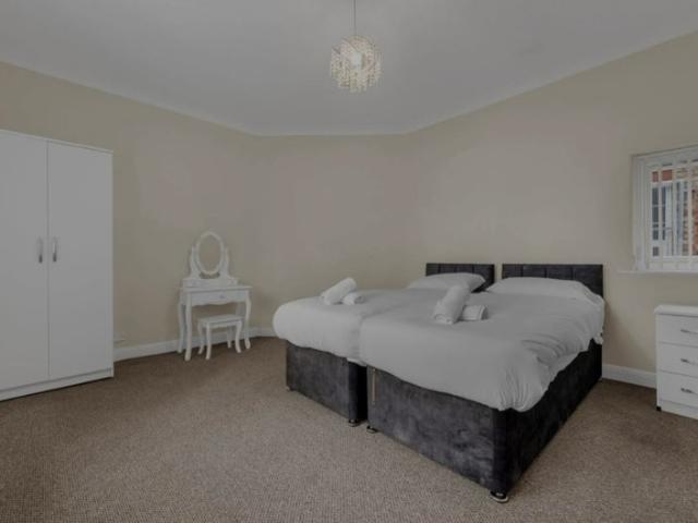 Room at Lever Street, Middleton