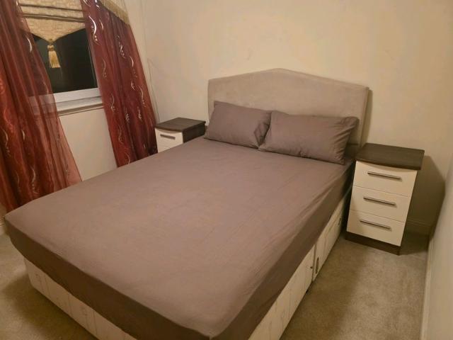 Room at Leverndale Court, Glasgow