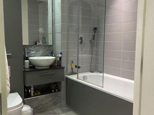 Room at Leyton Road, Greater London