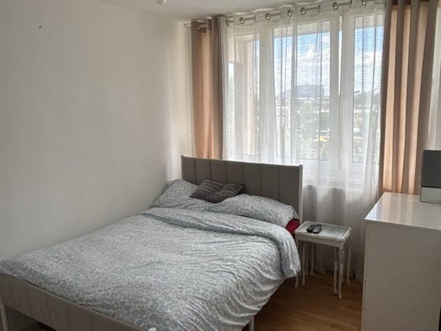 Room at Lillie Road, Greater London