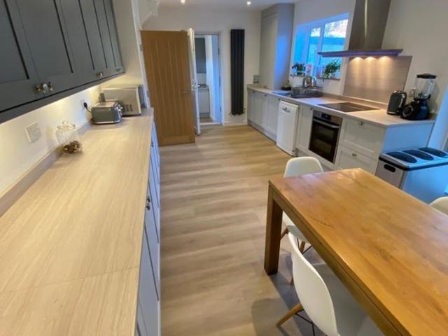 Room at Lime Grove, Guildford
