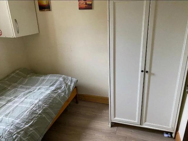 Room at Limes Avenue, Swindon