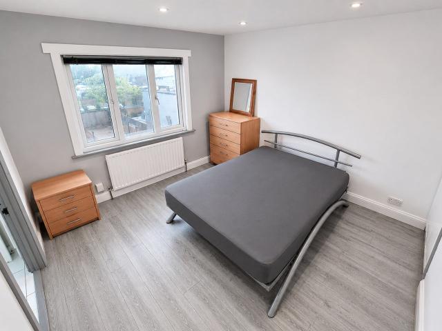 Room at Limesdale Gardens, Greater London
