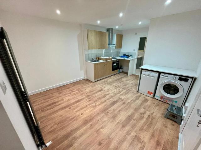 Room at Lindenhill Road, Bracknell