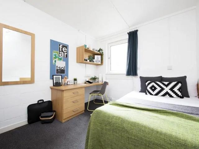 Room at Linksfield Road, Aberdeen City
