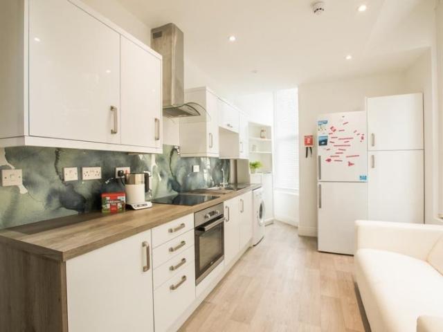 Room at Linthorpe Road, Middlesbrough