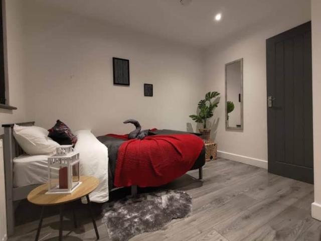 Room at Linton Close, Mansfield Woodhouse