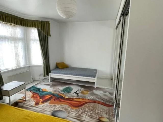 Room at Little Ilford Lane, Greater London