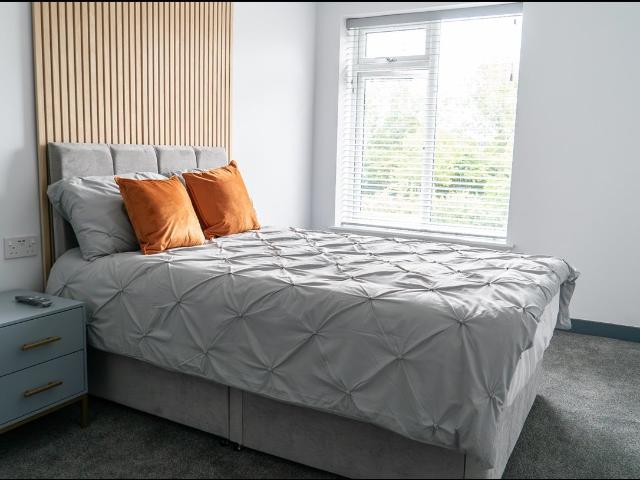 Room at Little Lullaway, Basildon