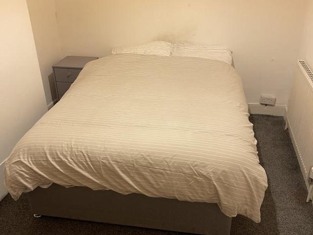 Room at Liverpool Road, Salford