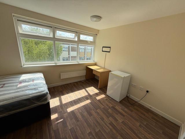 Room at Livingstone Road, Birmingham