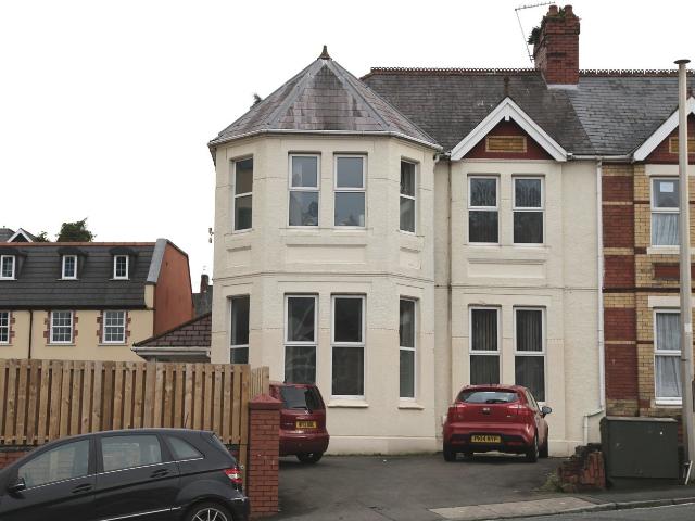 Room at Llanthewy Road, Newport