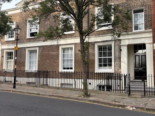 Room at Lloyd Square, Greater London