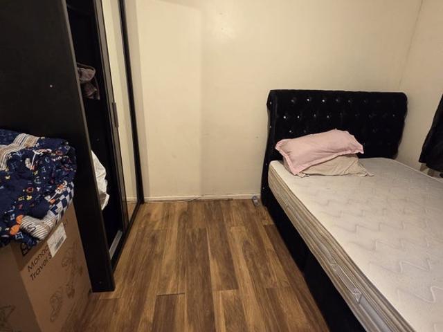 Room at Lloyds Row, Greater London