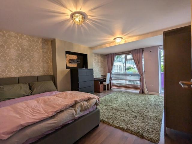 Room at Lochburn Gardens, Glasgow
