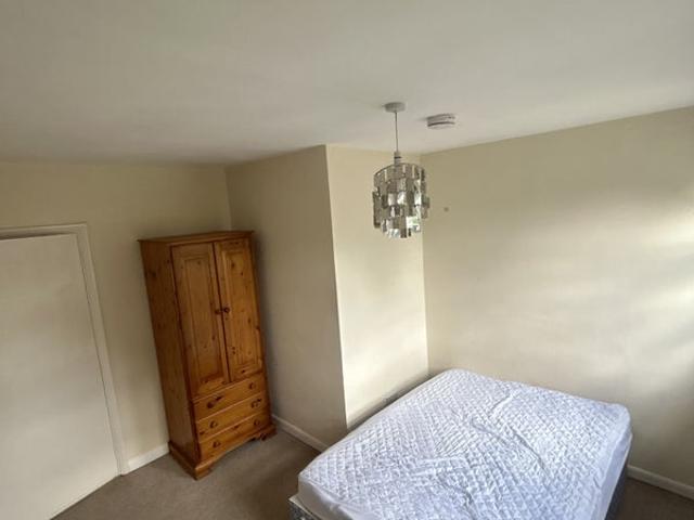 Room at Lock Chase, Greater London