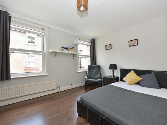 Room at Lockesfield Place, Greater London