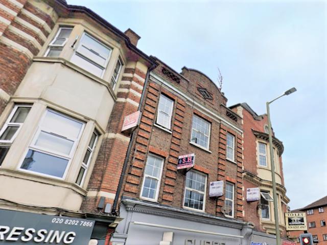 Room at Lodge Road, Greater London
