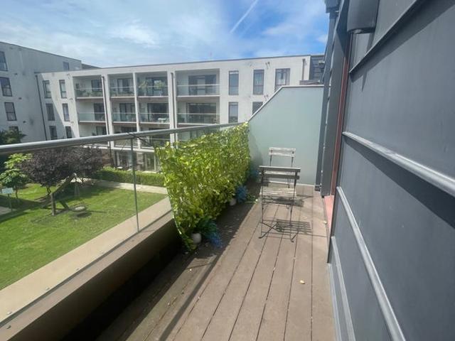Room at Lollard Street, Greater London