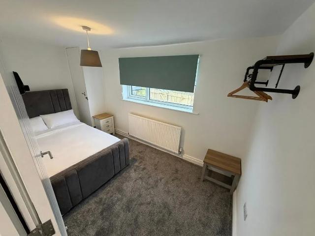 Room at London Road, Newark and Sherwood