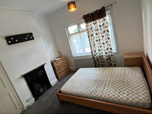 Room at London Road, Coventry