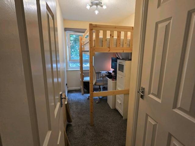 Room at London Road, Glasgow