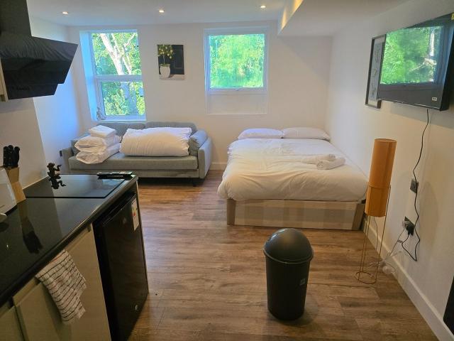 Room at London Road, Greater London