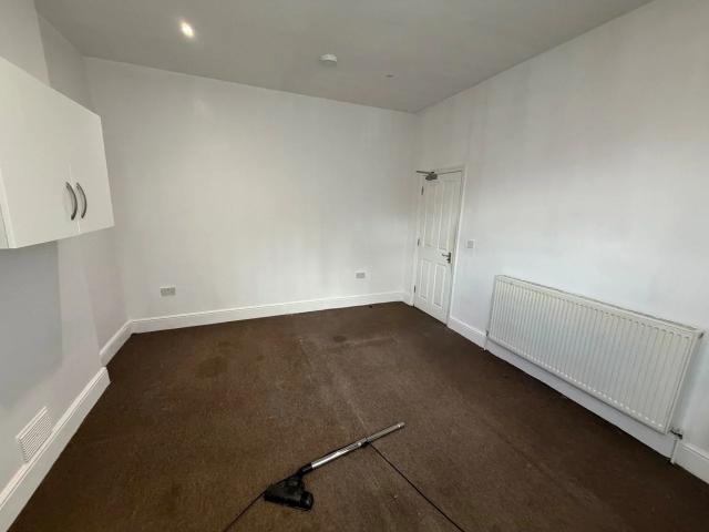 Room at London Road, Greater London