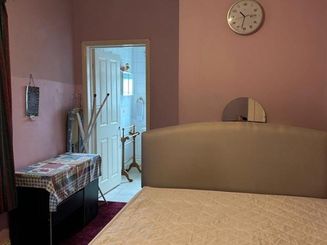 Room at London Road, Greater London