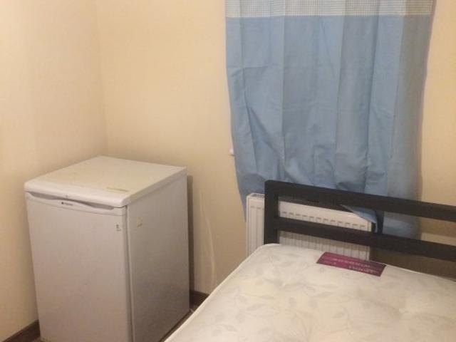 Room at London Road, Greater London