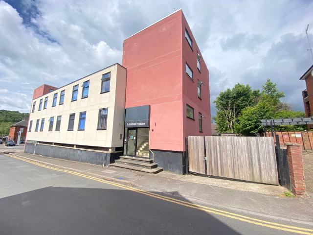 Room at London Road, High Wycombe