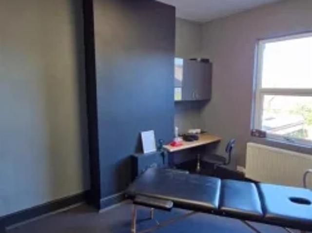 Room at Long Street, North Warwickshire