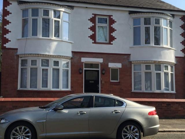Room at Longdin Street, Warrington