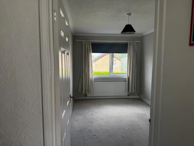 Room at Longfellow Drive, Newport Pagnell