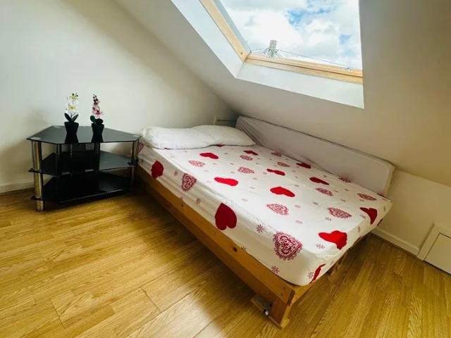 Room at Longfellow Street, Liverpool