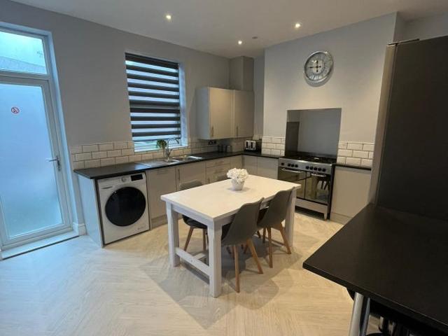 Room at Longman Road, Barnsley
