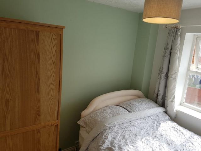 Room at Longridge Way, Weston super Mare