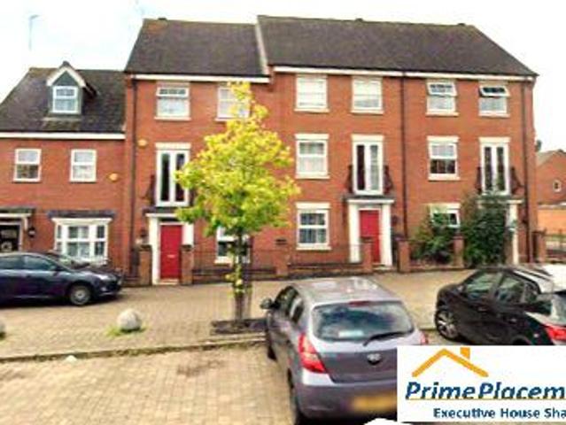 Room at Longstork Road, Rugby