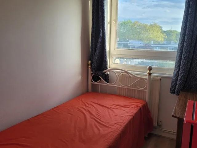 Room at Lord Hills Road, City of Westminster