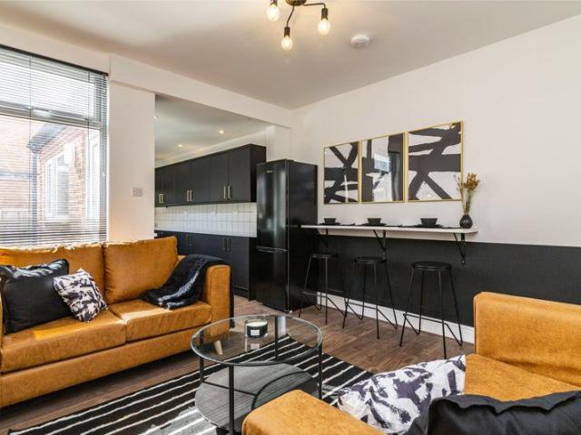 Room at Lord Nelson Street, Nottingham