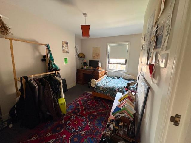 Room at Lordship Lane, Greater London