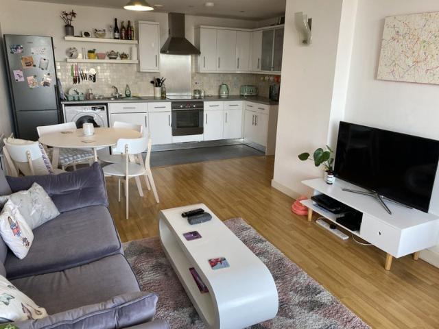 Room at Lordship Lane, Greater London