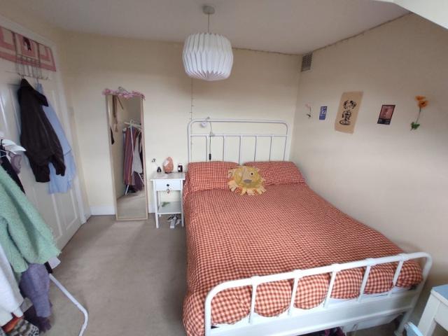 Room at Lordship Lane, Greater London