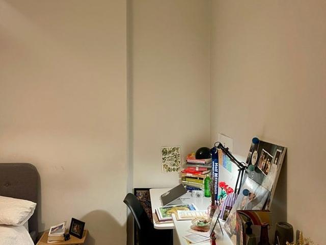 Room at Lower Marsh, Greater London