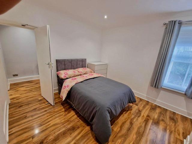 Room at Lower Addiscombe Road, Greater London