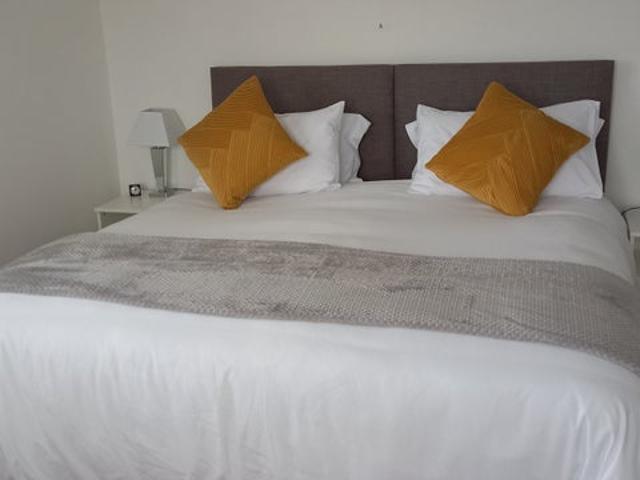 Room at Lower Burnham Road, Maldon