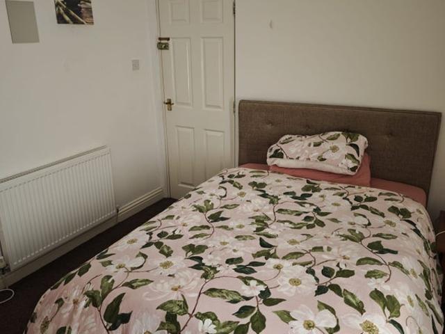 Room at Lower Cathedral Road, Cardiff