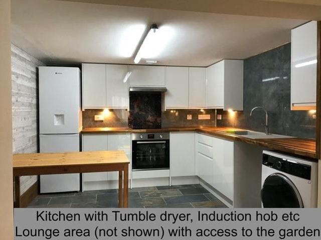 Room at Lower Clifton Hill, Bristol