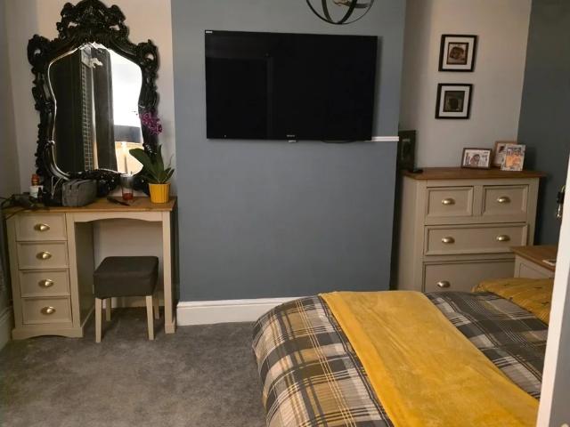 Room at Lower Ellacombe Church Road, Torquay